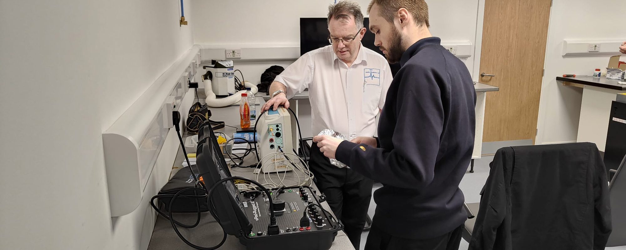 Training in medical devices and medical gases in the UK